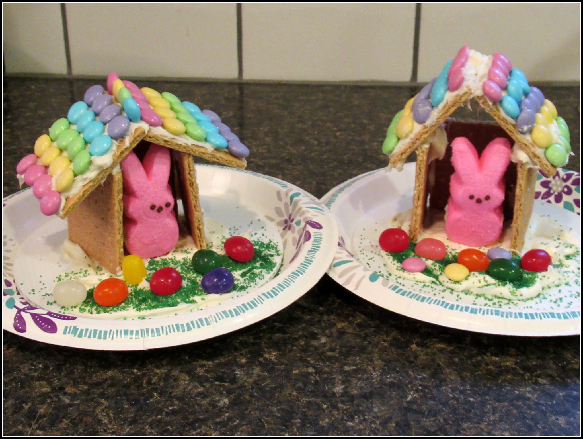My Little Corner of the World: Peep houses