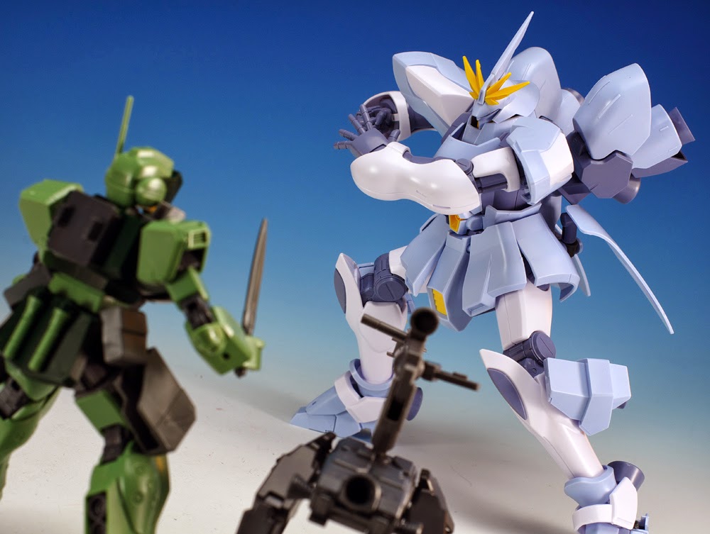 GUNDAM GUY: HGBF 1/144 Miss Sazabi - Review by Schizophonic9