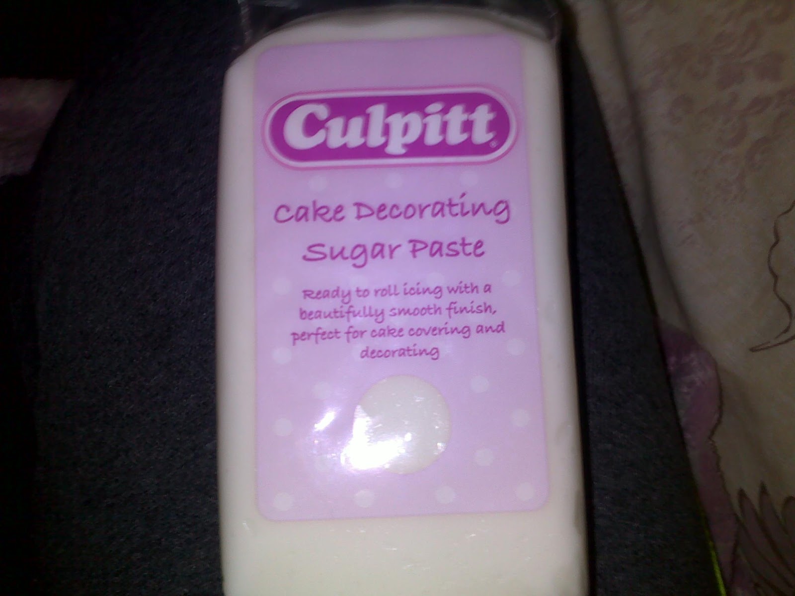 Sophia's Product Reviews: Culpitt Cake Decorating Sugar Paste