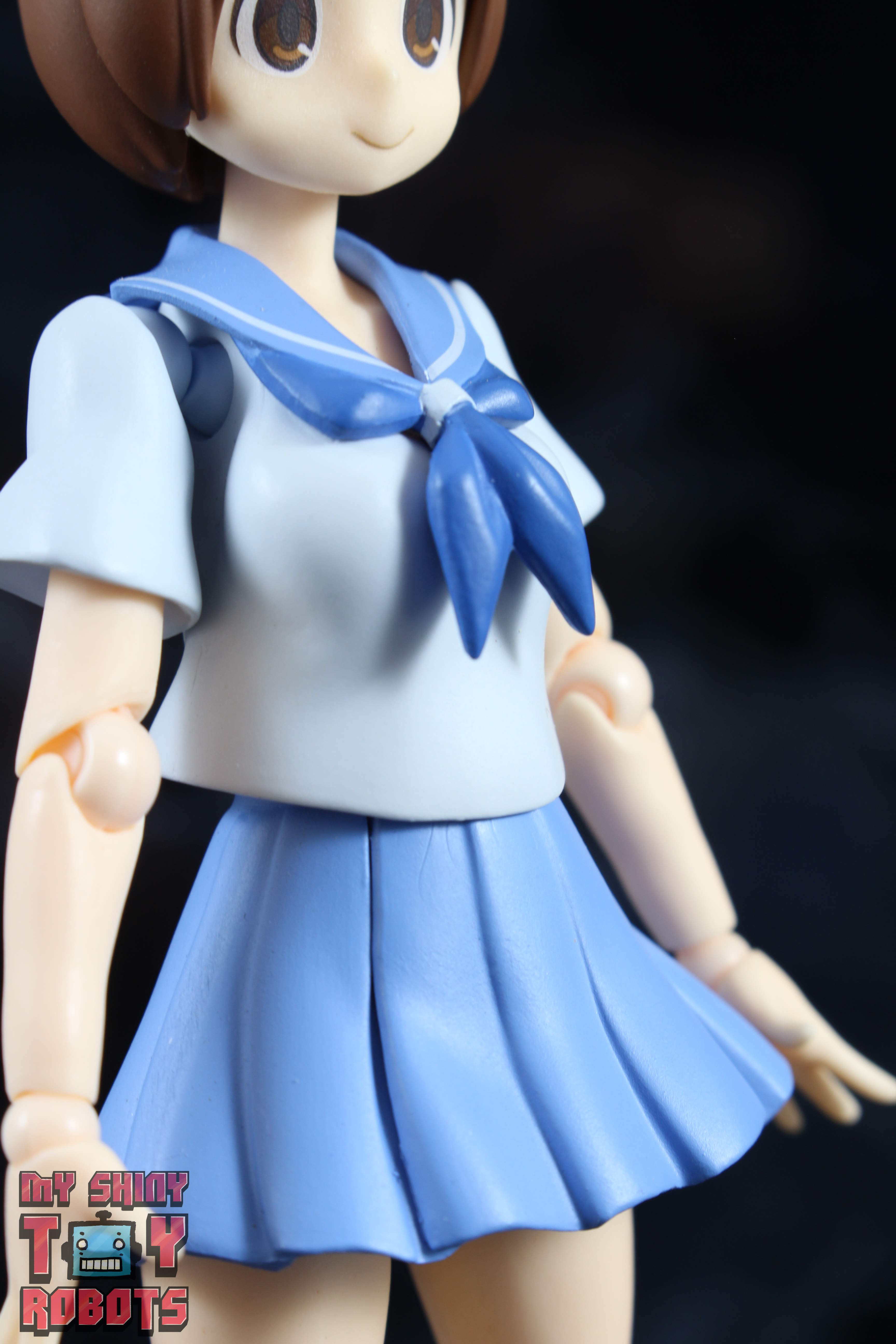 My Shiny Toy Robots: Toybox REVIEW: Figma Mako Mankanshoku