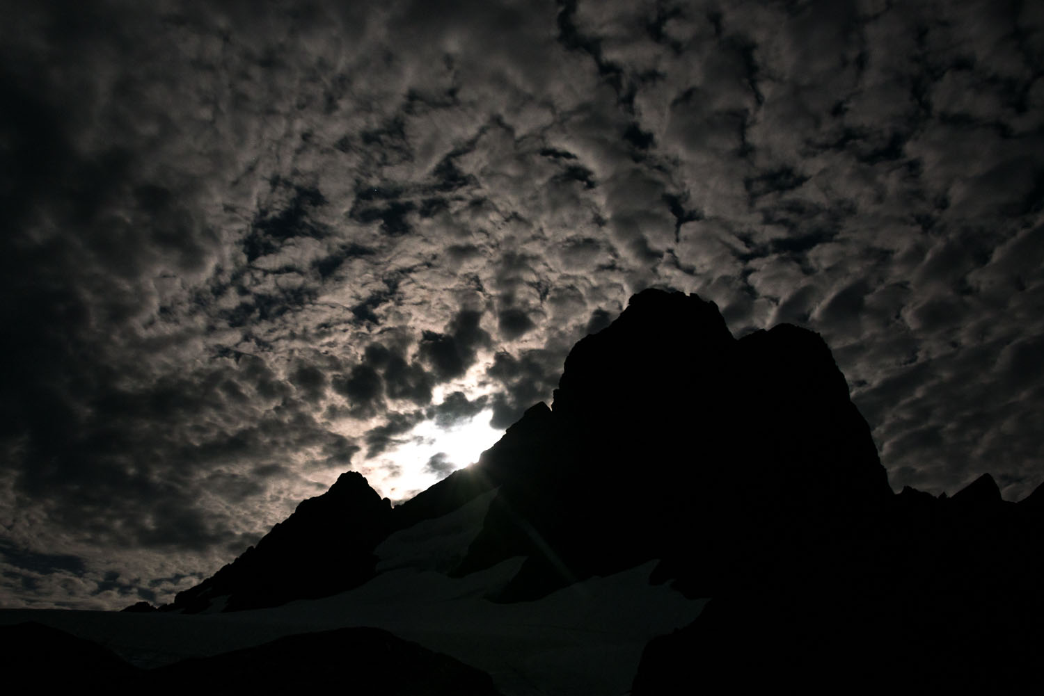 The Hike Through Hell to get to Heaven, Hiking in the Haihte Range ...