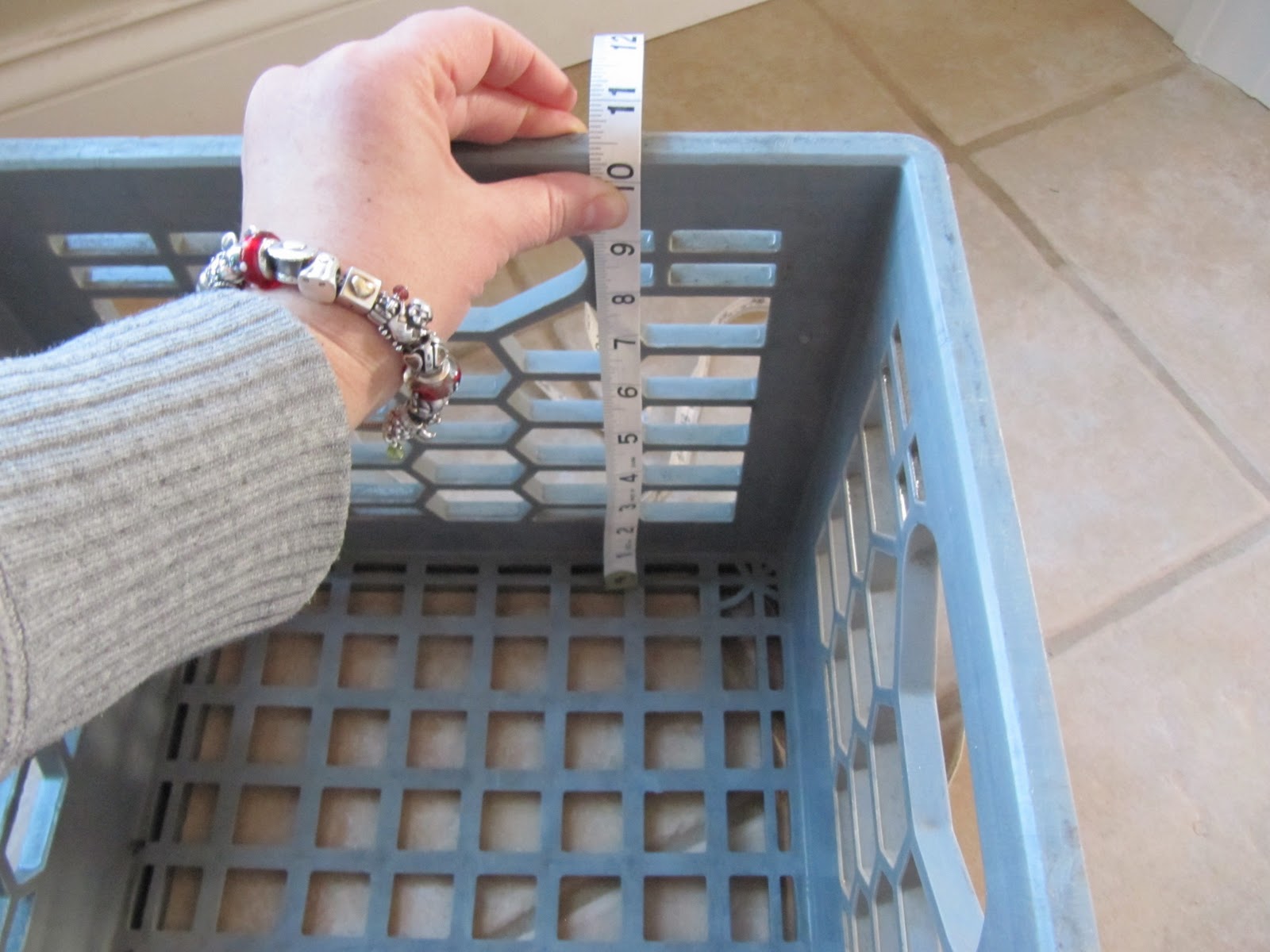 Sew Many Ways...: Tool Time Tuesday...Milk Crate Cover