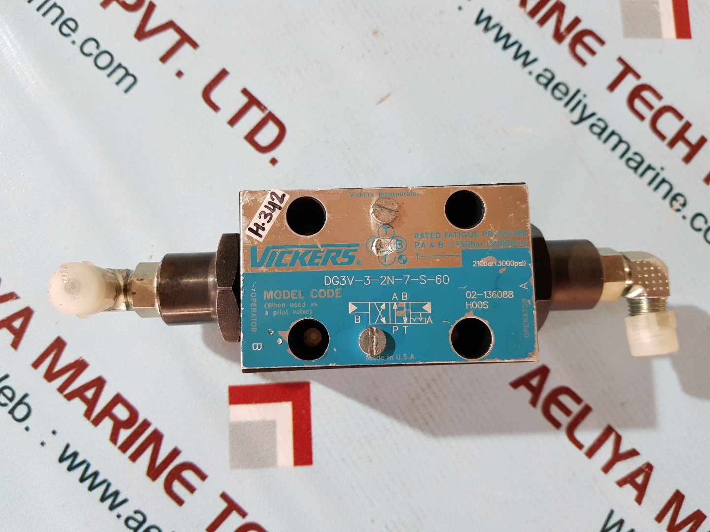 VICKERS DG3V-3-2N-7-S-60 VALVE - Aeliya Marine