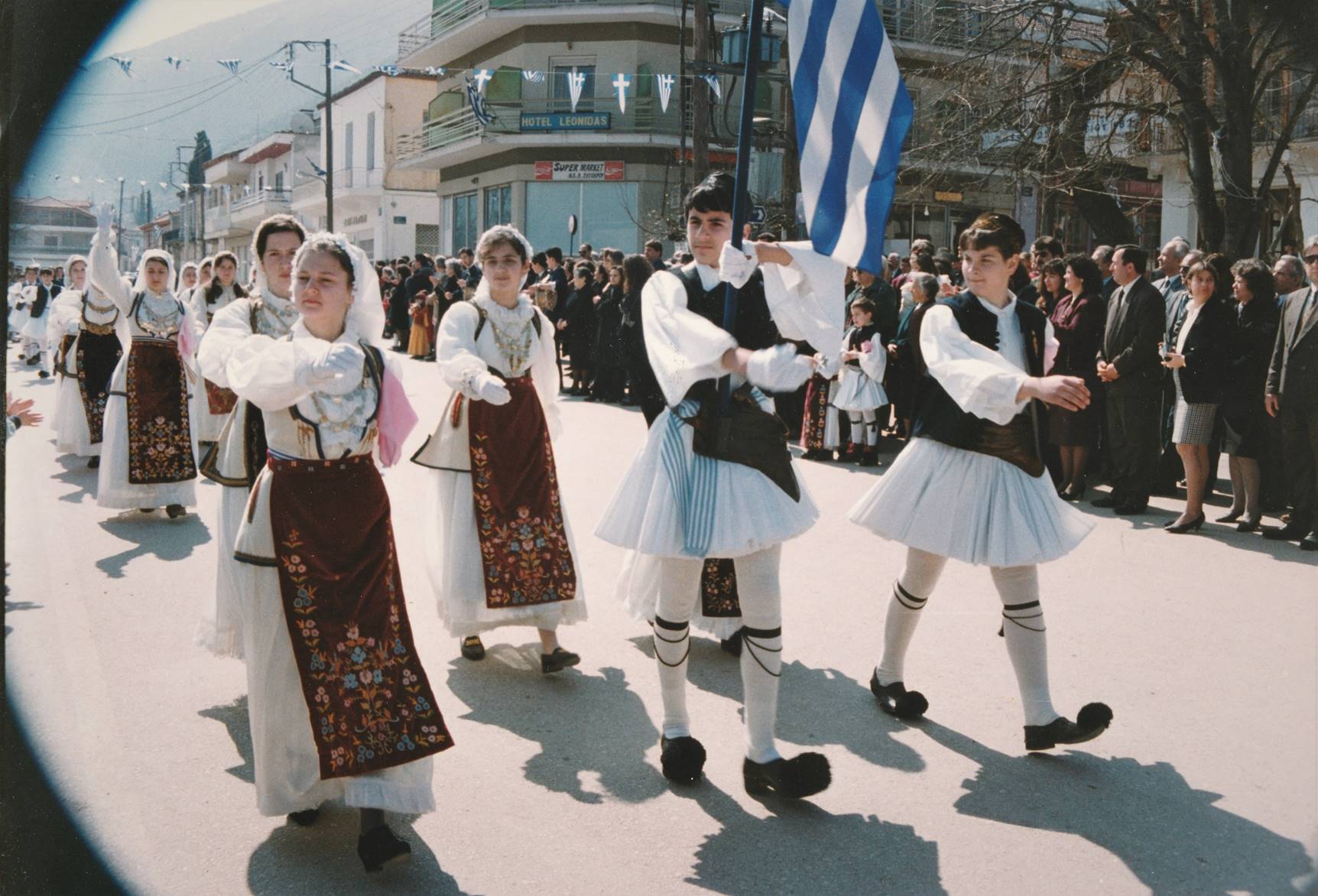 AMFIKLIA-Αμφίκλεια: ΑΜΦΙΚΛΕΙΑ: Παλιότερες φωτογραφίες εορτασμού της ...
