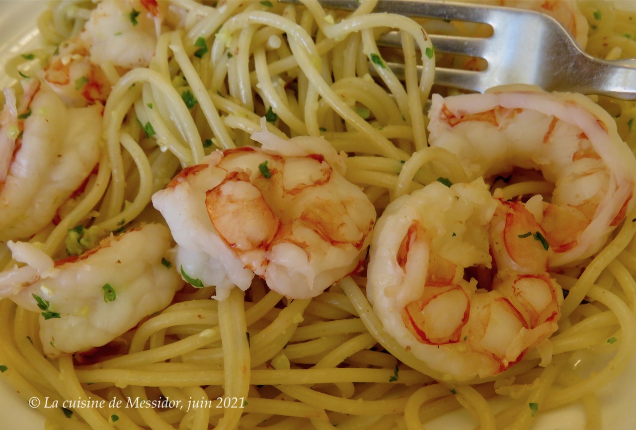 La cuisine de Messidor: Spaghetti aux crevettes et au pesto