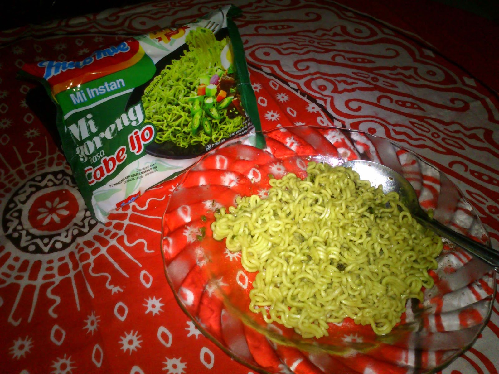Delicious Food Review: Indomie Fried Noodles Green Chili Flavored