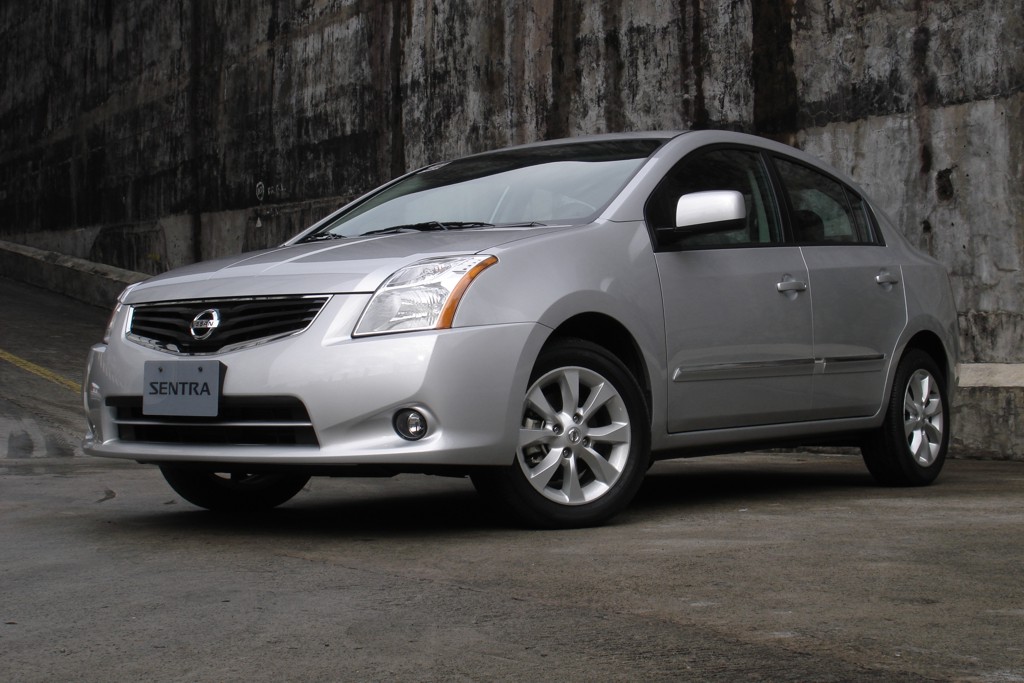 Review: 2011 Nissan Sentra 200 CVT | CarGuide.PH | Philippine Car News ...