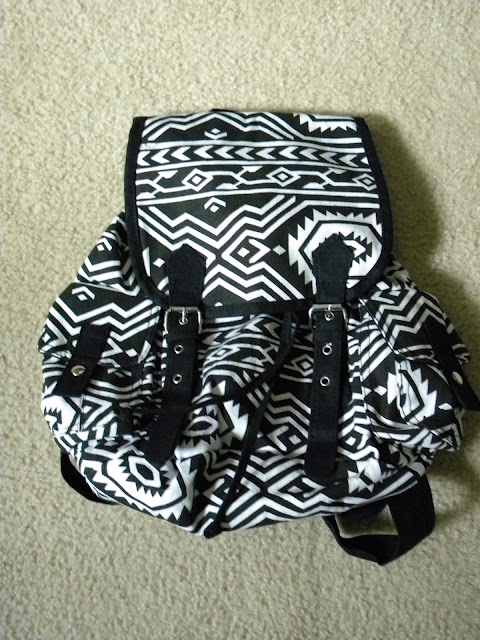 DIY: Colorful Neon Backpack - Bossa Nova Style