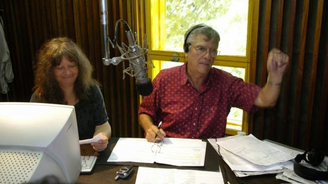 María Elena Walsh, Viajes y homenajes