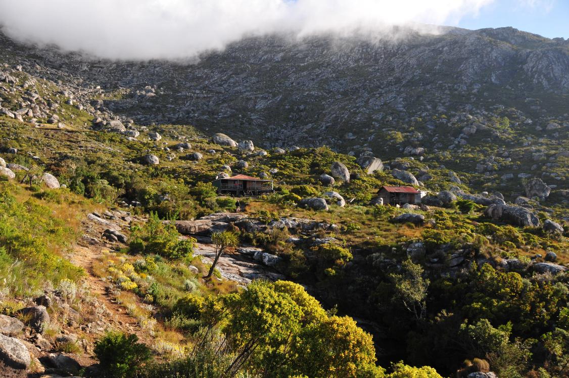 With a backpack through Africa: Mulanje Mountains / Sapitwa Peak (3002m)