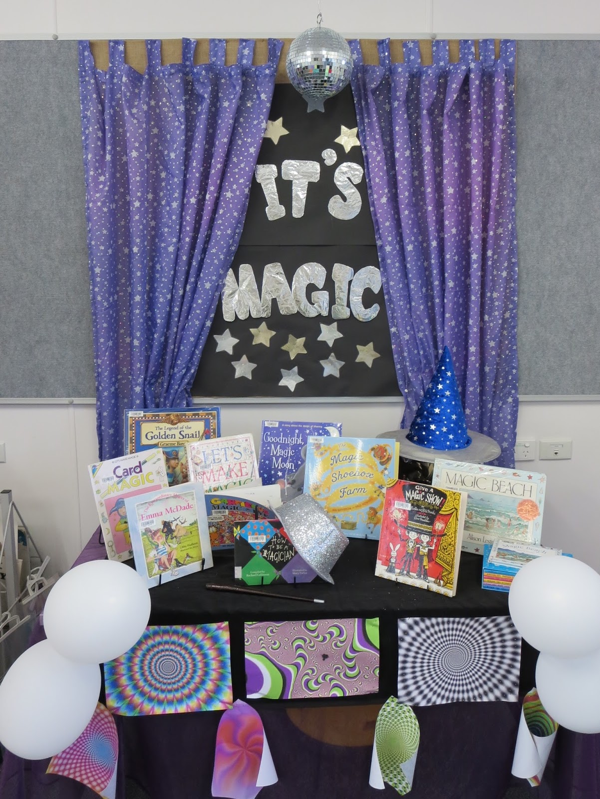 Library Displays: It's Magic!
