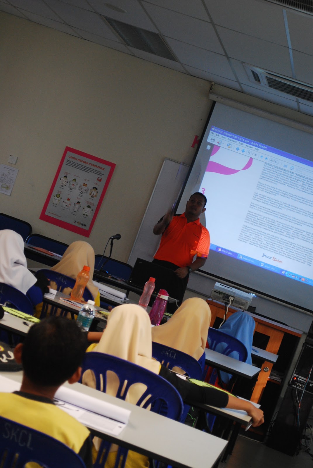 SEKOLAH KEBANGSAAN CHE LATIFF: KEM 1 MURID 1 SUKAN.