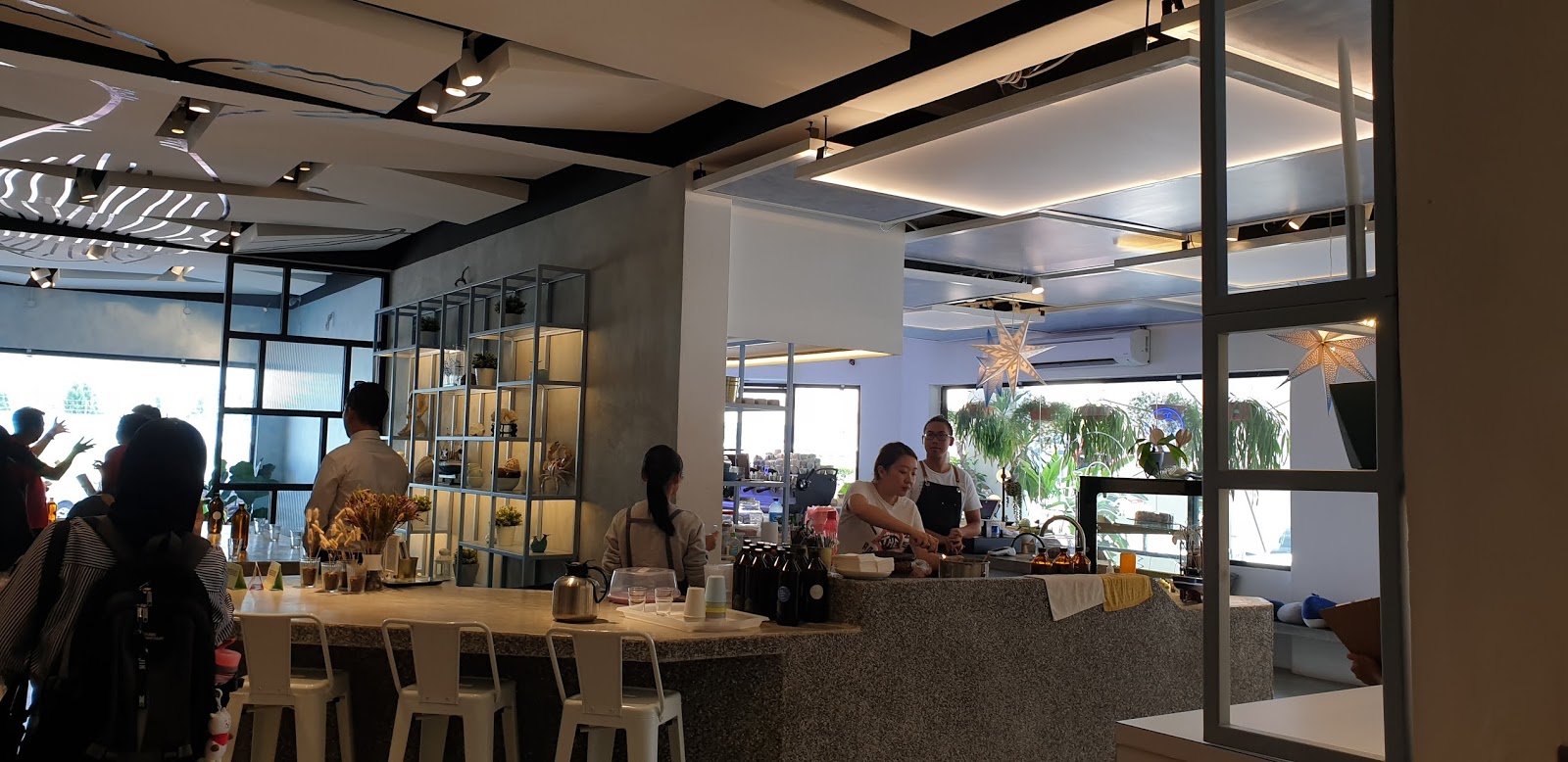 Tempat Menarik Manjung 2020: Big Whale Cafe, Hotel Ritz Garden, Horizon ...