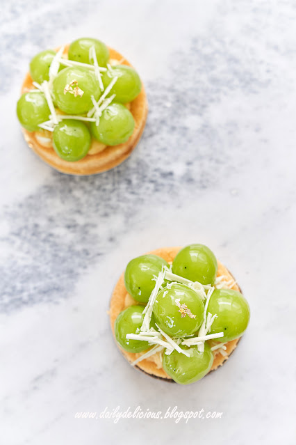 dailydelicious: Grape Tarts