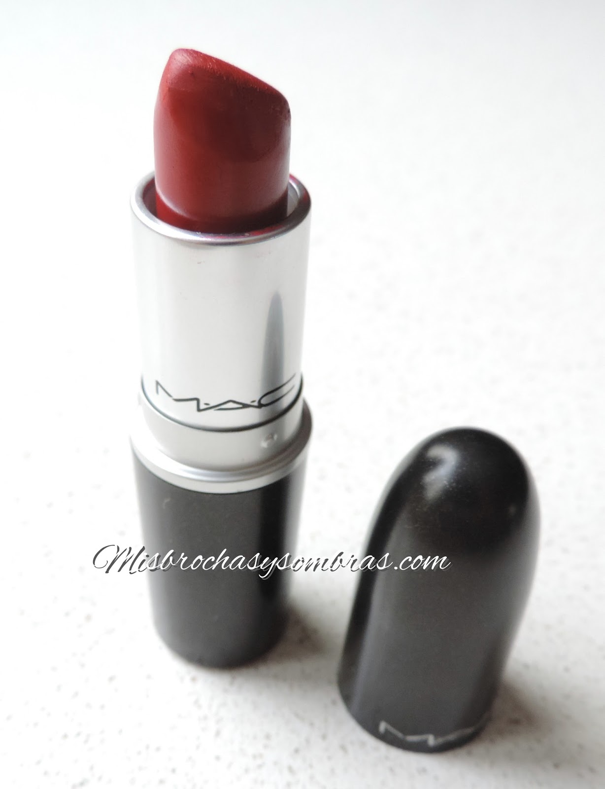 Gama Alta: Mi labial favorito "Rojo" - Mis brochas y sombras