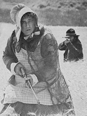DECAYING HOLLYWOOD MANSIONS: Marlon Brando in Bonnet, Apron & Calico ...