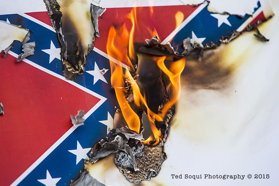 LA Photo: Confederate Flag Burn