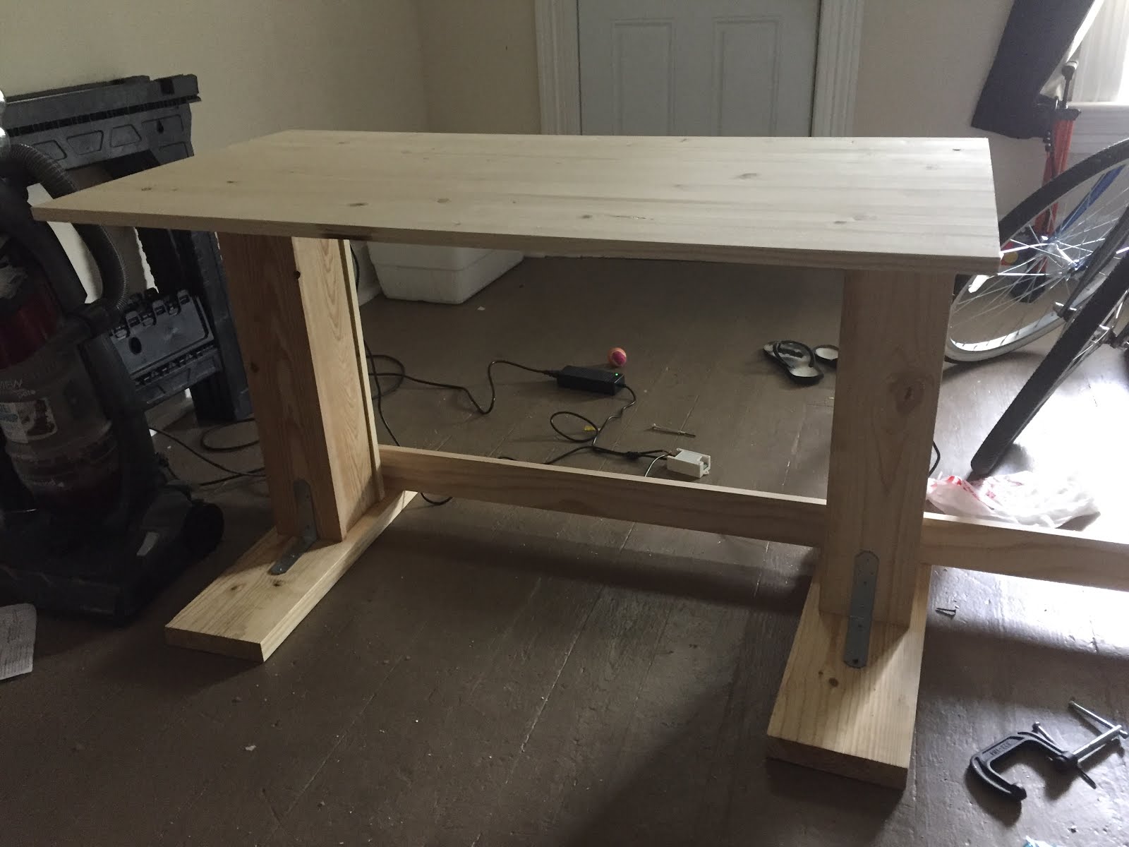 The Independent Variable: DIY Height Adjustable Desk