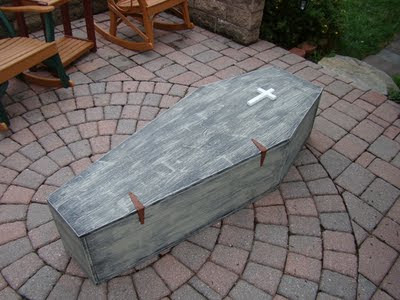 Lost in Schlock: Build a Toe Pincher Coffin from Pink Insulation Styrofoam