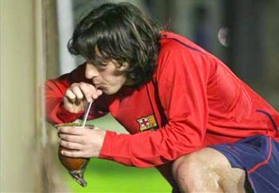 Zur Yerba Mate: Lionel Messi Drinking Yerba Mate