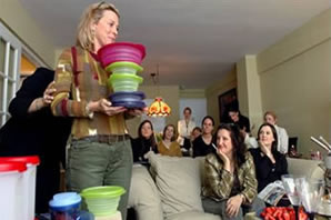 TUPPERWARE FENIX: ¿QUE ES UNA REUNIÓN TUPPERWARE?