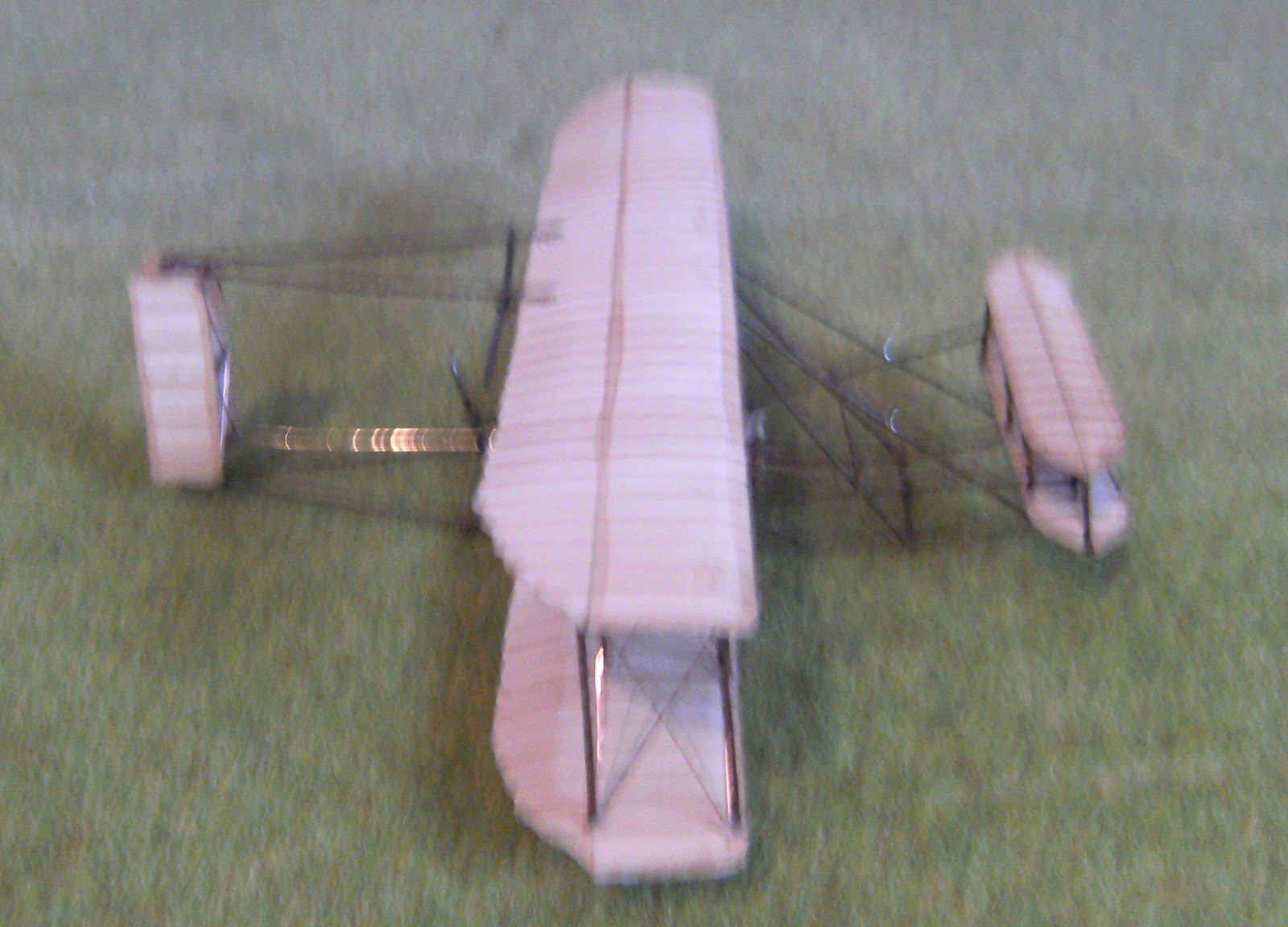 Happyscale-Modellbau: Wright Flyer - papermodel ( and wire ) 1:72