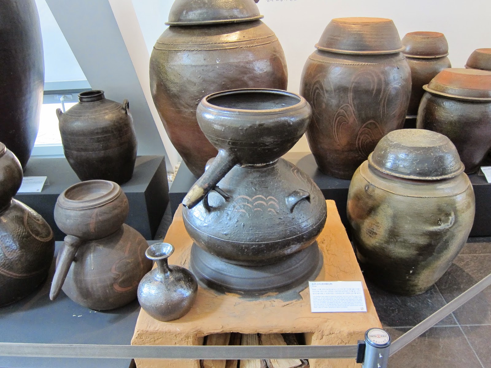 The Constant Crafter: Hanhyanglim Onggi Museum in the Heyri Art Village