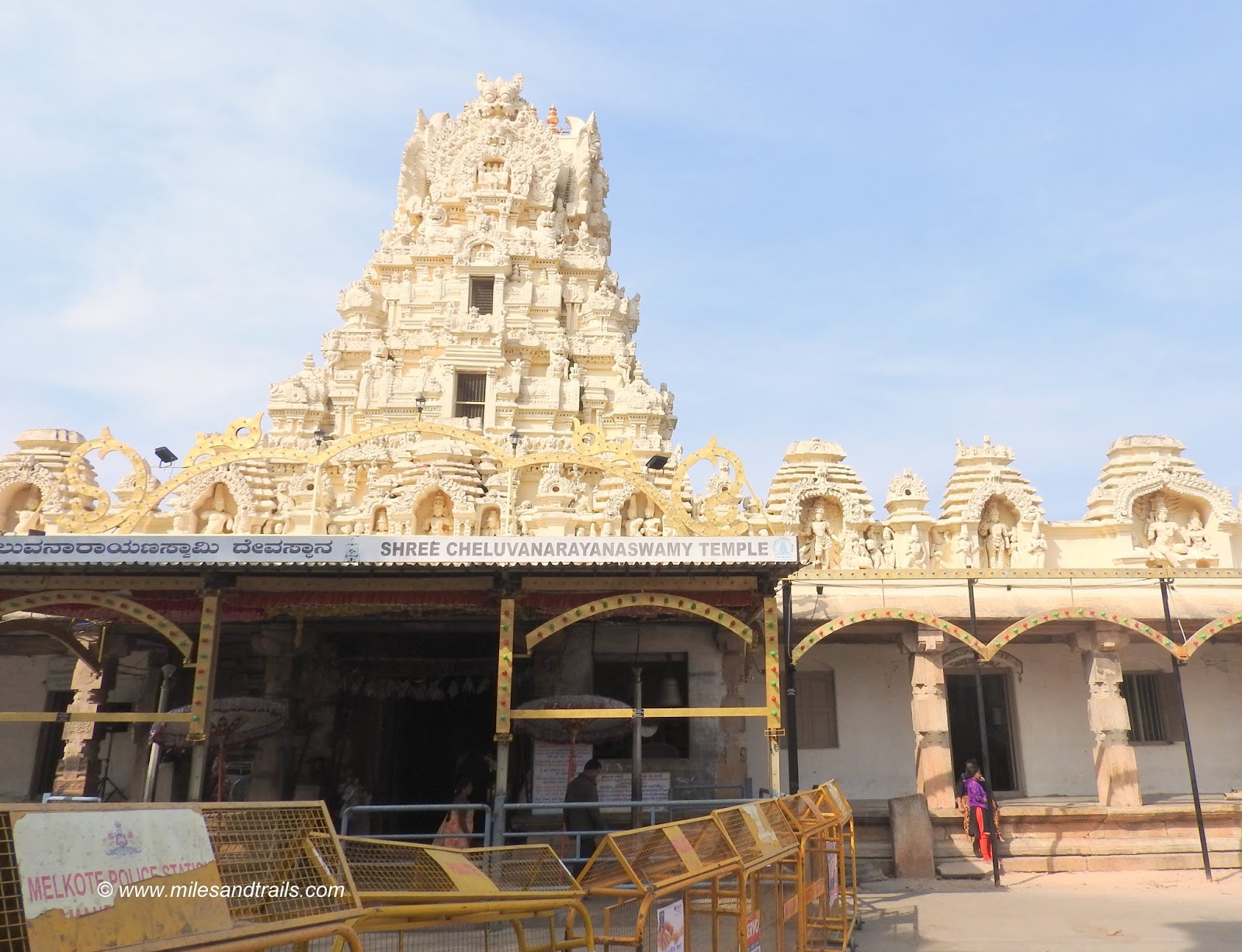 Miles and Trails: Cheluvanarayana Swamy Temple, Melukote