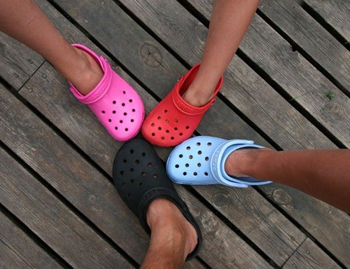 O cuspe da moda: Crocs