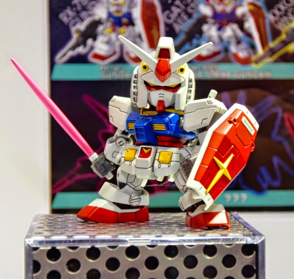 Gundam Family: SD Gundam EX-STANDARD : RX-78-2 Gundam On Display ...