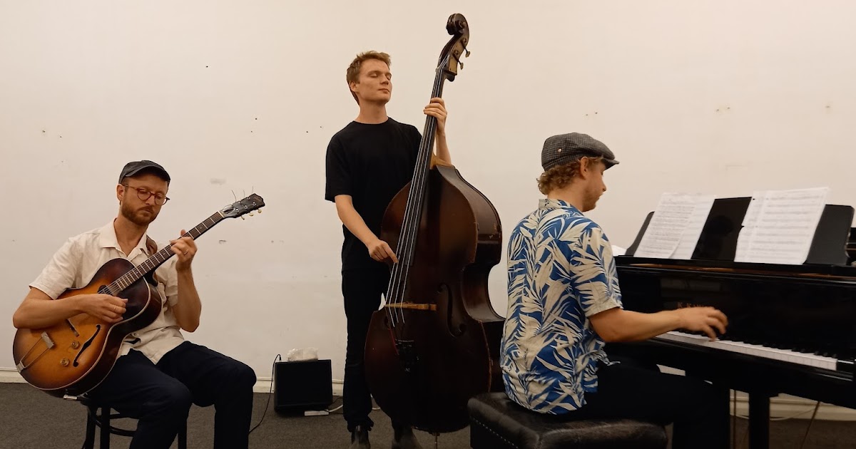 bebop spoken here: The Joe Webb Trio @ the Lit & Phil - August 20