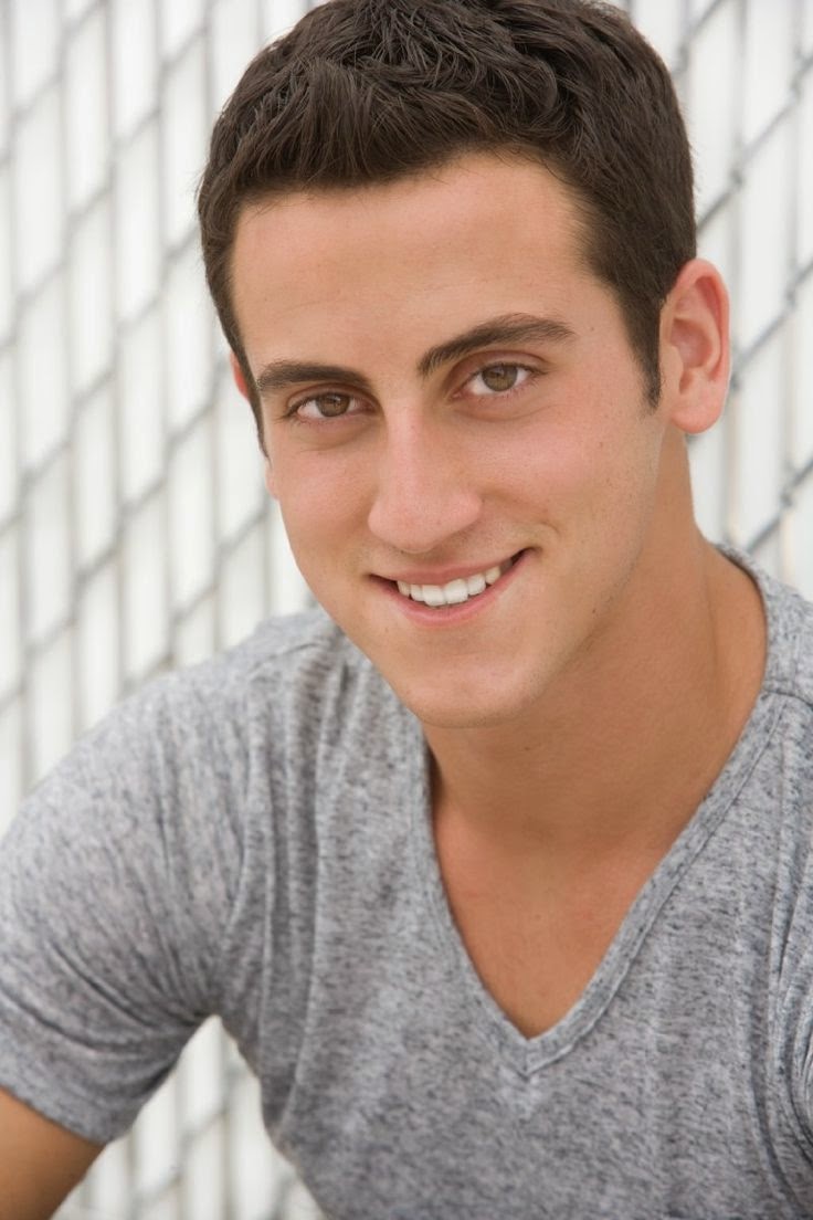 actors&actresseslatin: Kevin Yungman