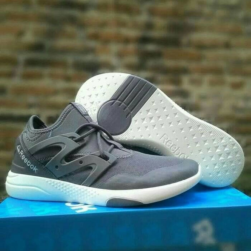 Sepatu Reebok LesMills Premium Hitam [SRL-003] | Omsepatu.com