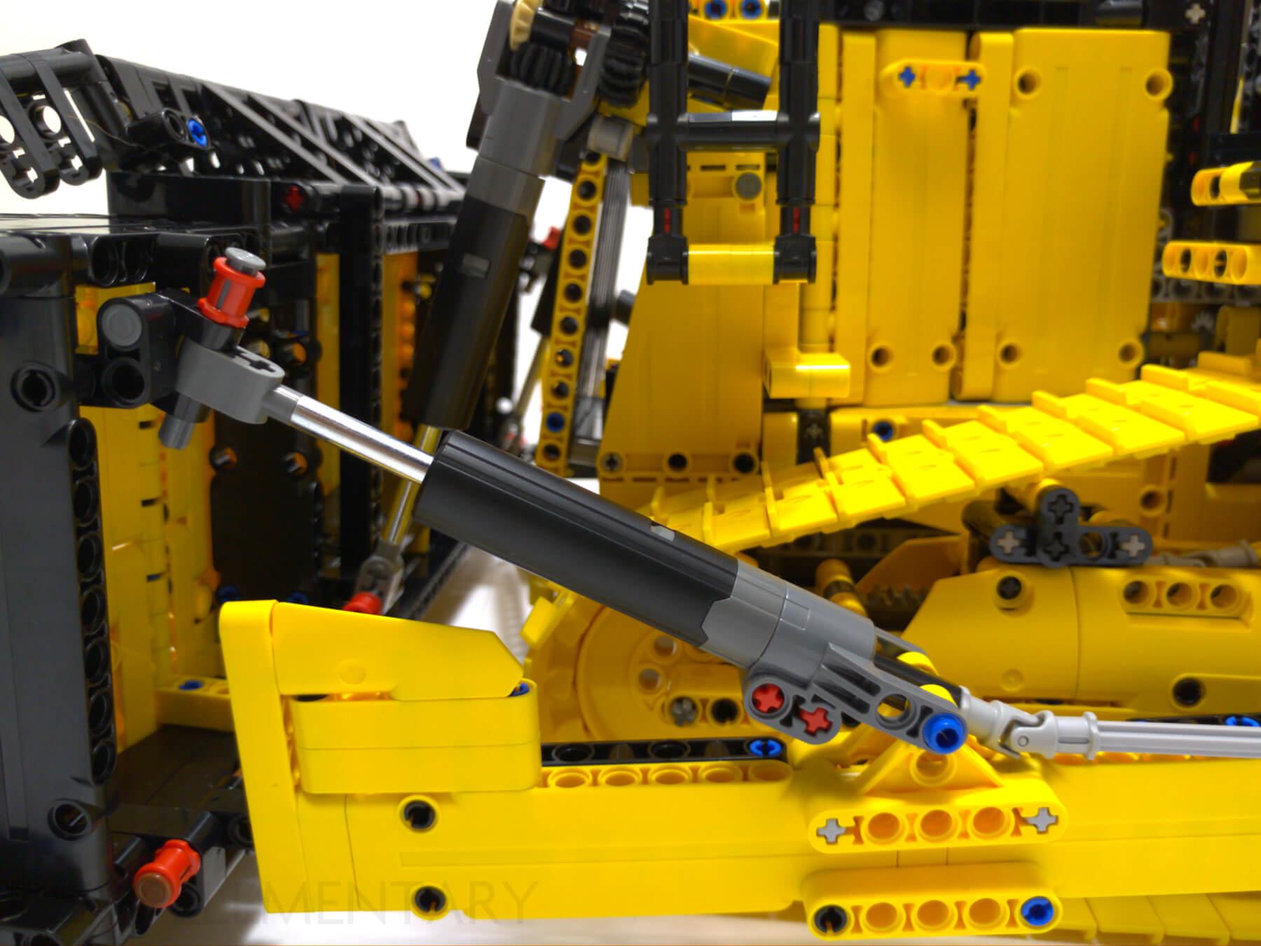 LEGO® Technic review: 42131 Cat D11T Bulldozer | New Elementary: LEGO ...