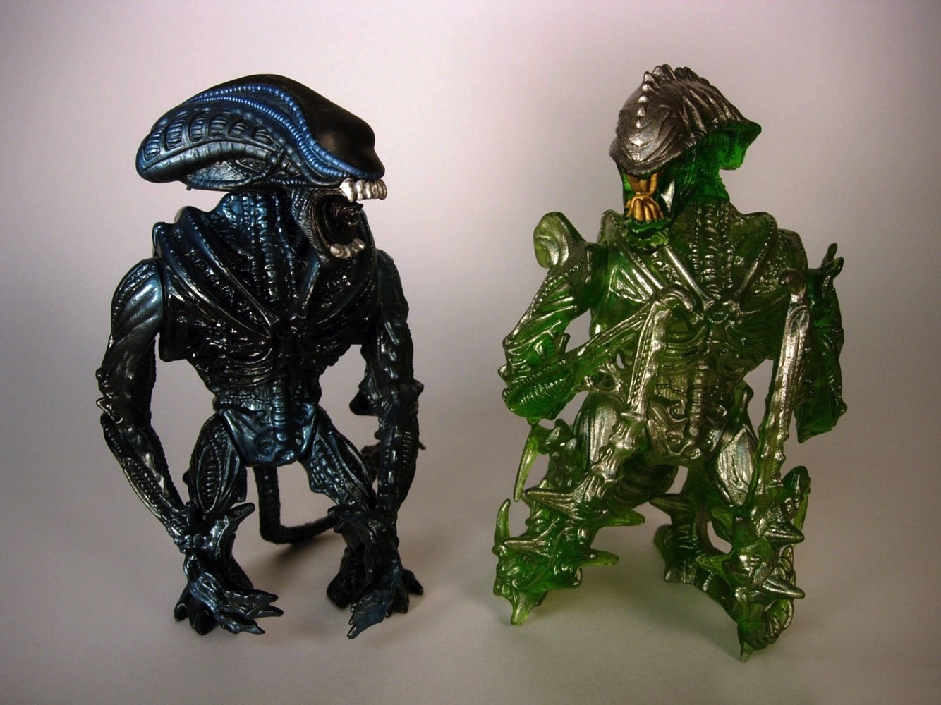 JIMSMASH ! ! !: NECA 'ALIENS' LINE BEGINS SCRAPING THE BOTTOM