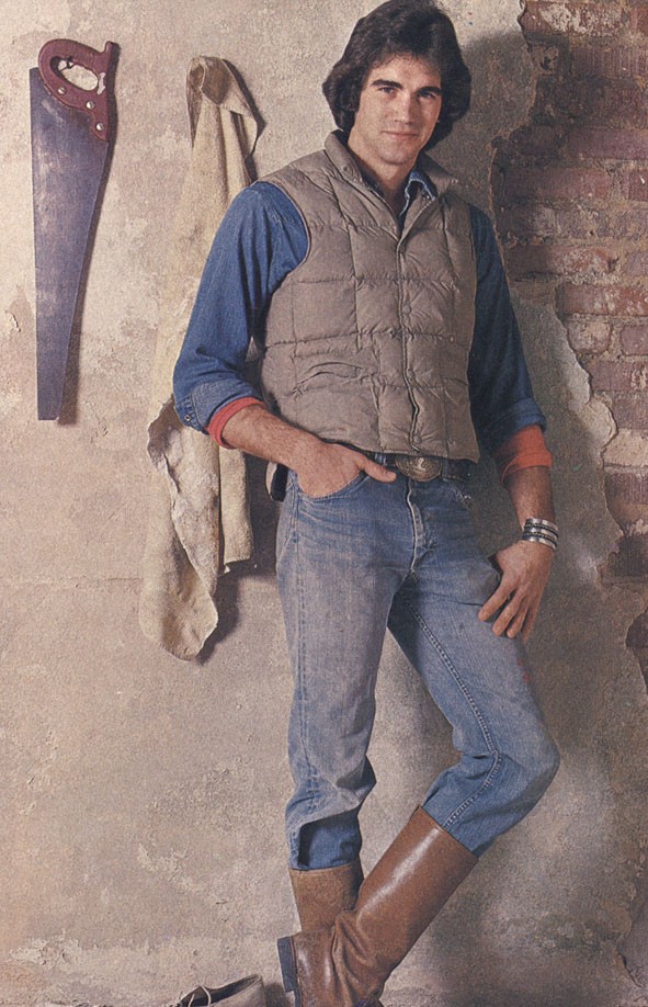 Welcome to my world.... : GREG HAMILTON - Playgirl - June 1976