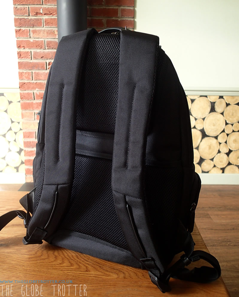 Numinous 1001 SMART City Backpack - The Globe Trotter