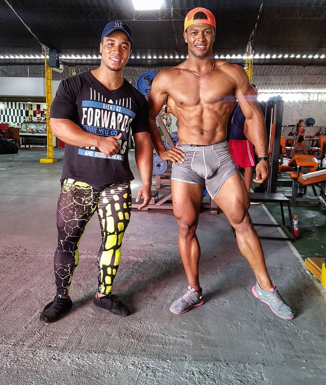 world bodybuilders pictures: columbian bodybuilder Edward Santos from ...