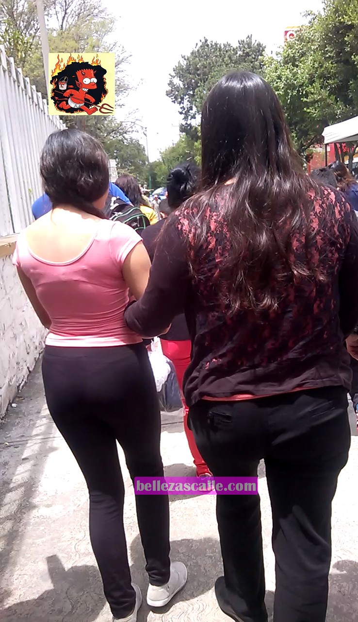 Bonita Chica Marcando Tanga Mujeres Bellas En La Calle
