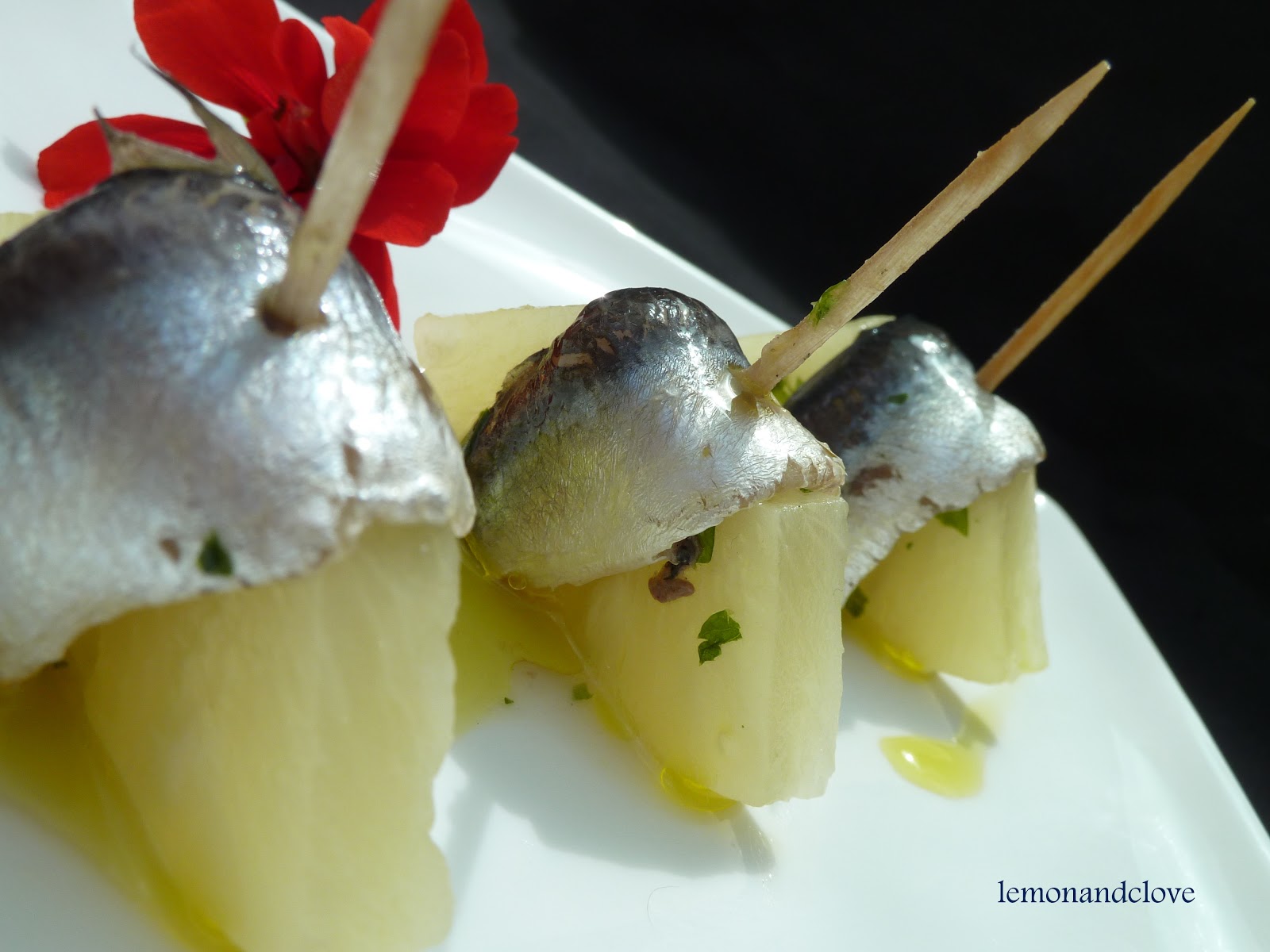 Lemon and clove: Pincho de Boquerón y Piña