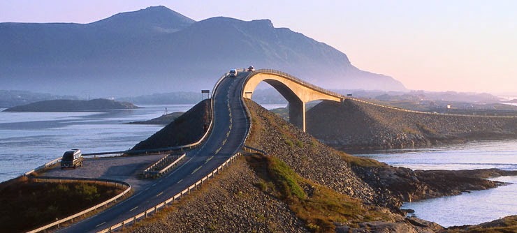 I Have Seen The Whole Of The Internet: Crazy Roads Around The World