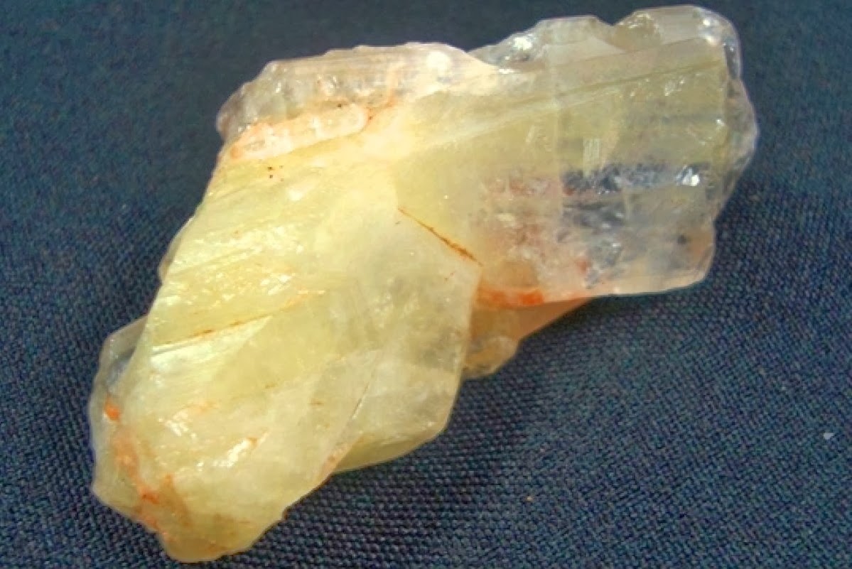 Mago dos Cristais: Azeviche e Cristal com Enxofre