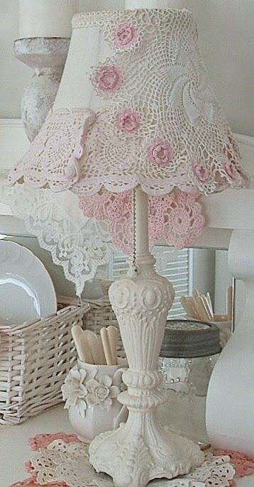 AMARNA ARTESANATO E IMAGENS: ABAJOURS ESTILO SHABBY CHIC
