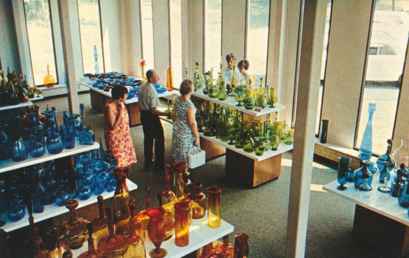 35 Cool Pics Show the Interior of American Stores in the 1950s and '60s ...