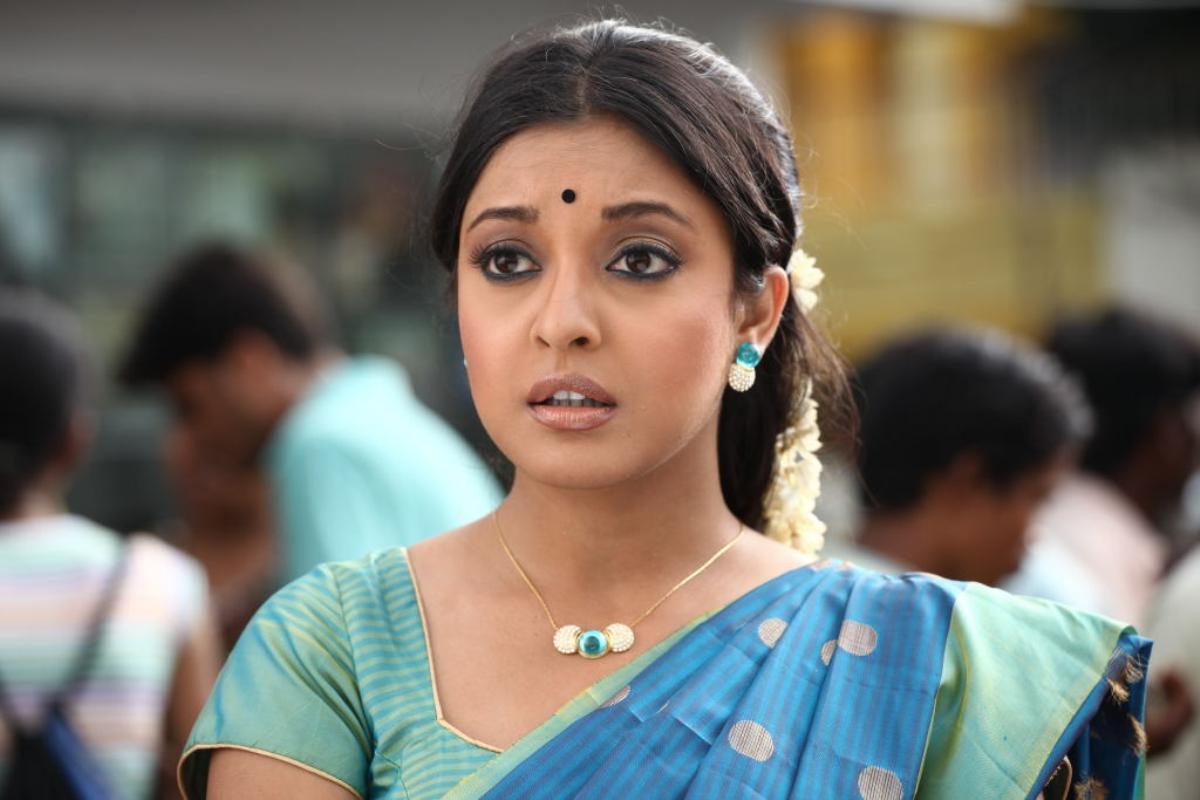 Tanushree Dutta Saree Stills Images ~ Cinema Gallery