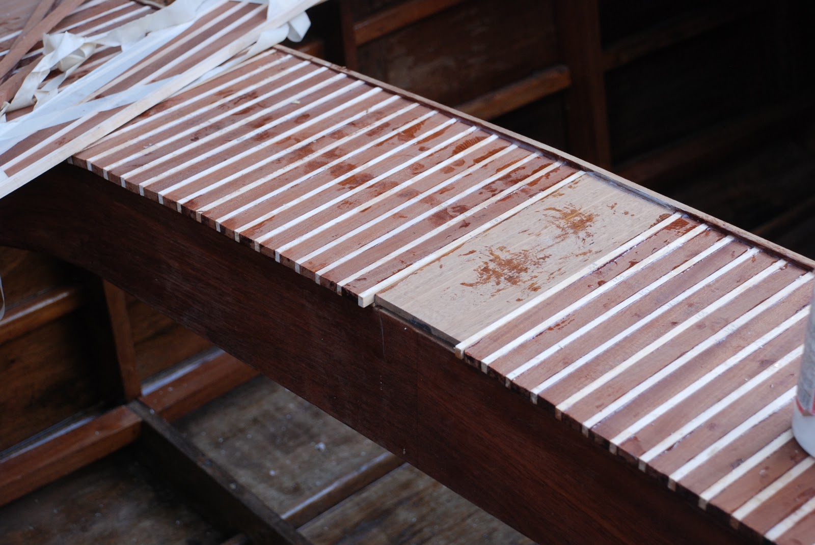 my wooden speed boat build: deck strips