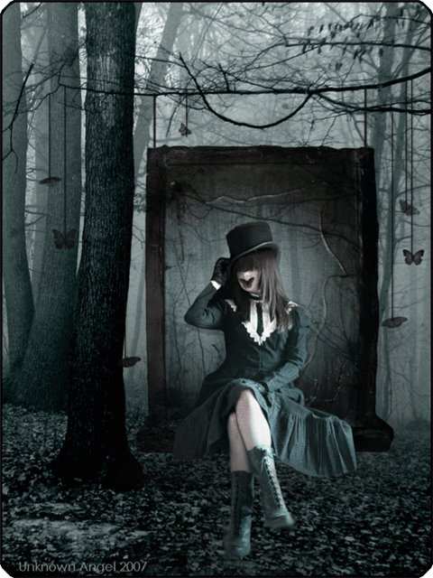 The Gothic Embrace: An Interview With Minnie d'Arc