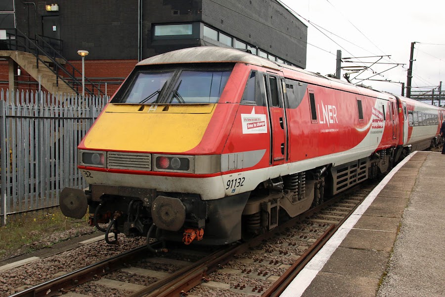 47s and other Classic Power at Southampton: Class 91 locomotives at ...