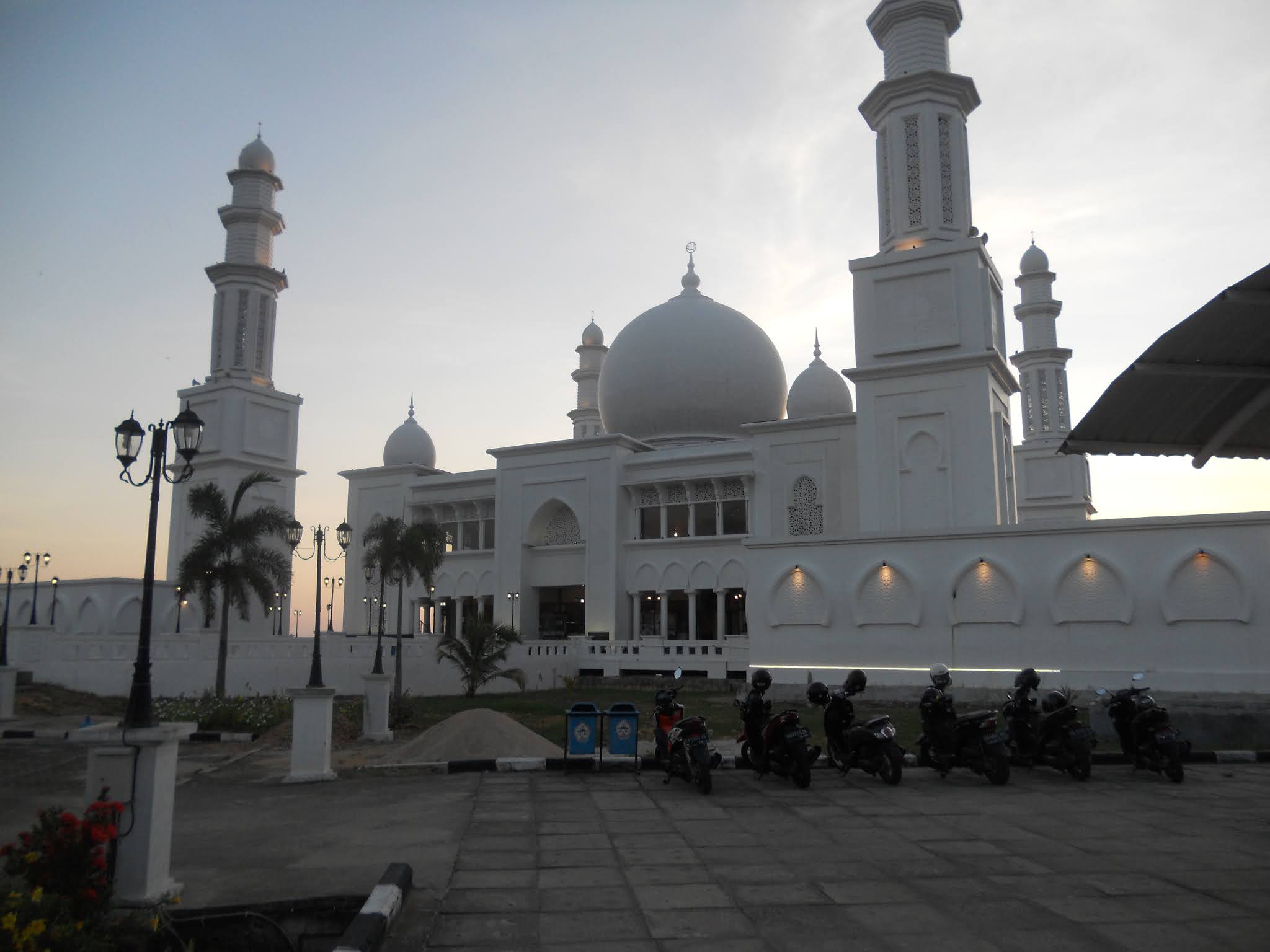 Infrastruktur Perdesaan: POTRET WISATA DI SUKADANA KABUPATEN KAYONG UTARA