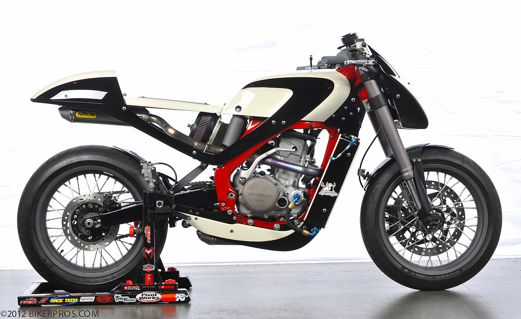 Racing Cafè: Honda CRF "Cafè Racer" by Darrell Schneider